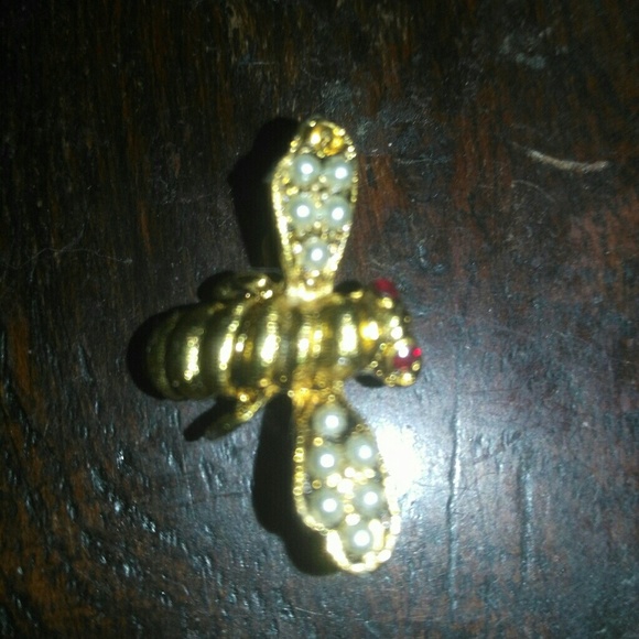 Jewelry | Vintage Bee Pin | Poshmark